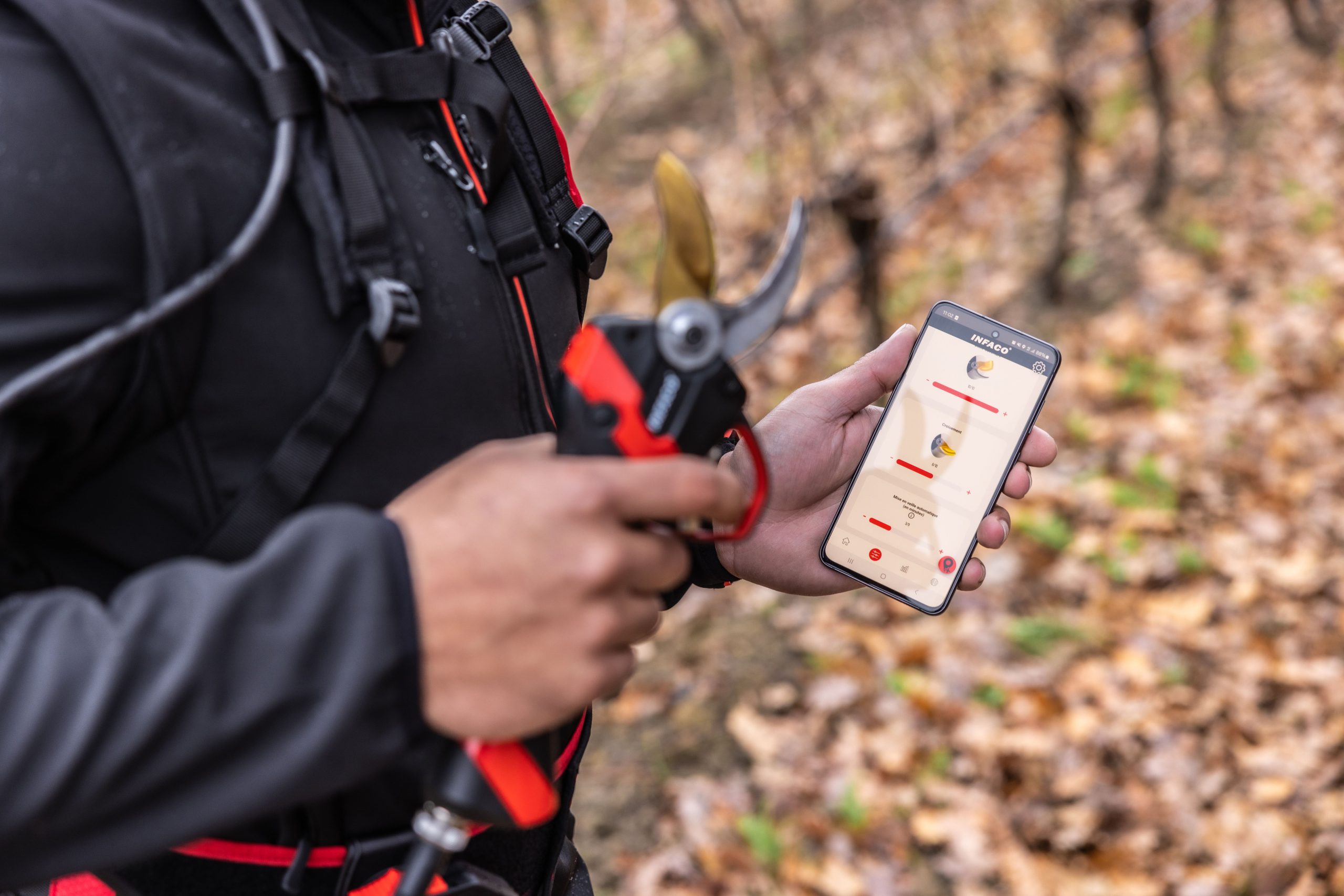 Train Your Farm Crew in Minutes with INFACO Tools – INFACO USA